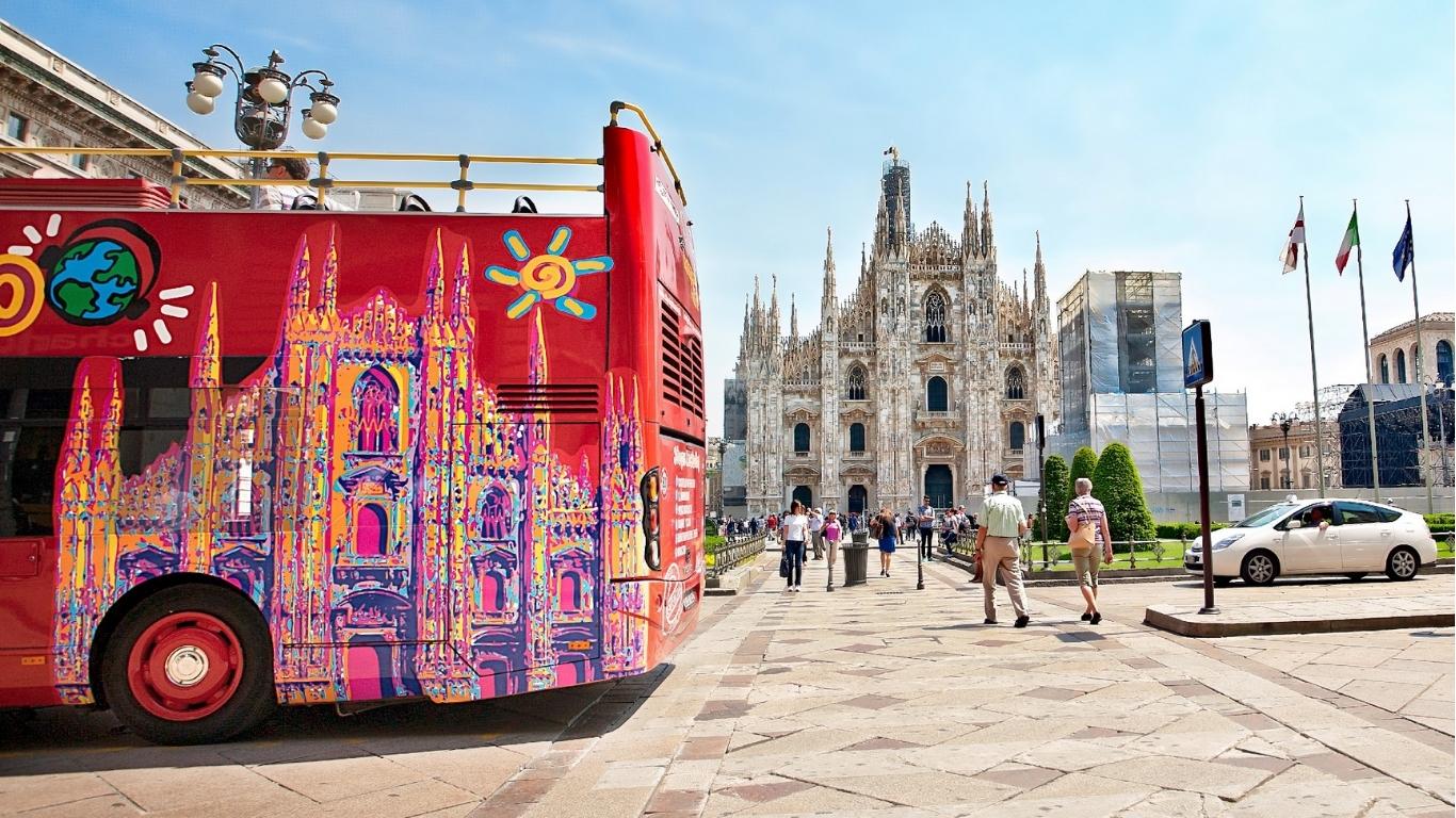 Milan in a Day. The smart solution with City Sightseeing Bus
